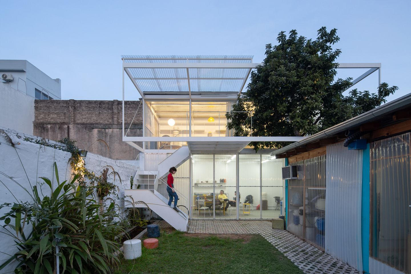 Sustainable Architecture Design: A Deep Dive into the Mutan Project by Morsa Taller and Emilia ...